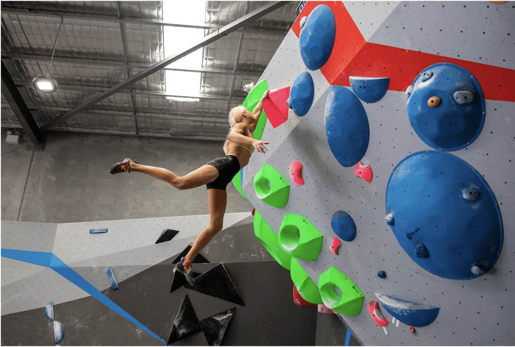 Climbing Clinic with Anna Davey | Beyond Bouldering